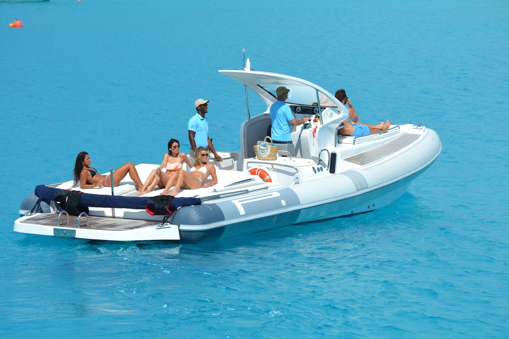 Bahamas Luxury Sailing Charters - Warren Yachting Inc.